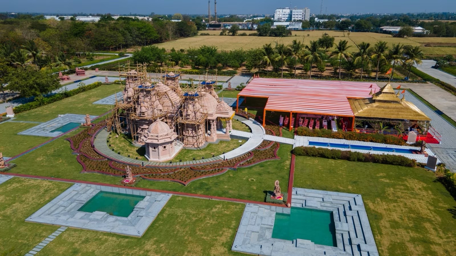 'સનાતન ધર્મ મંદિર' સંકુલની ધોળકાની કેડિલા ફાર્માસ્યુટિકલ દ્વારા ...