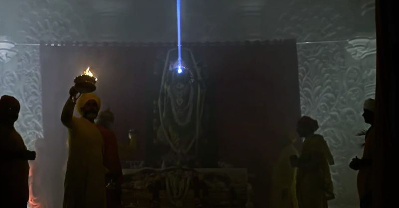 અયોધ્યામાં પ્રાણપ્રતિષ્ઠા બાદ પહેલી રામનવમી પર રામલલાને કરાયું ...